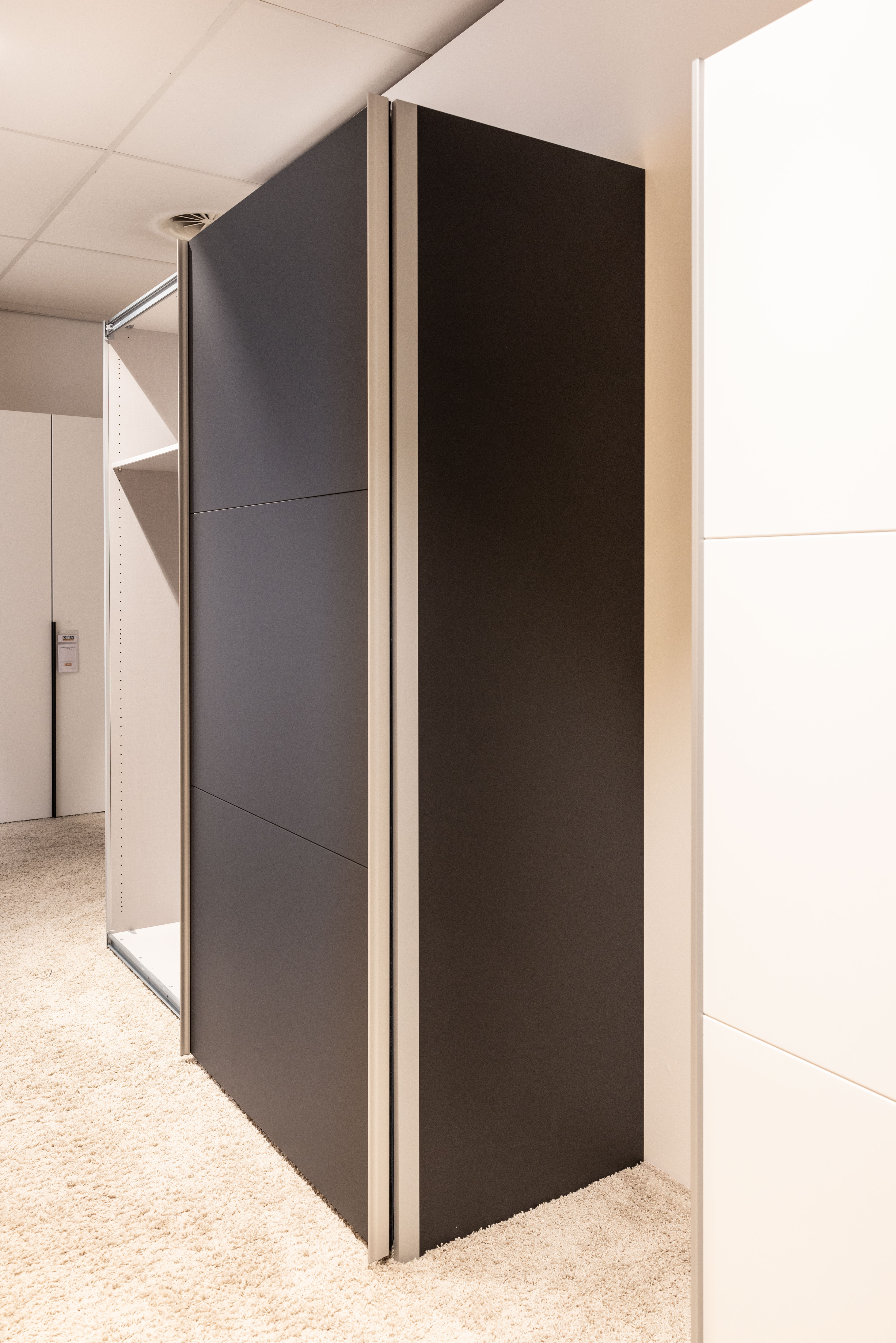 Express Swift schuifdeurkast basalt kleur